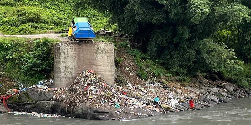 Arunachal: YMCR raises voice against garbage dumping in Kameng River at ...