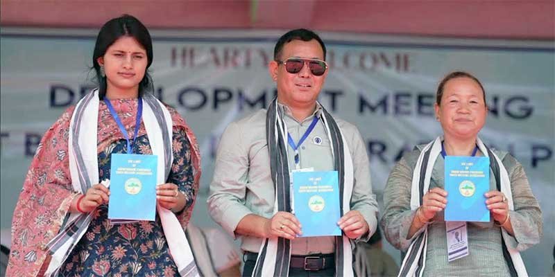 Arunachal: MLA Nabam Vivek Inaugurates Panchayat Bhawan at Gunku Khamir ...