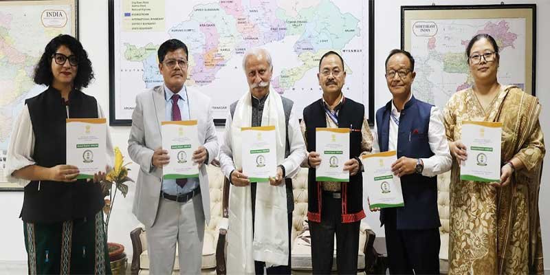 Arunachal: APPSC Chairman, Members Meet Governor; Submit Annual Report ...